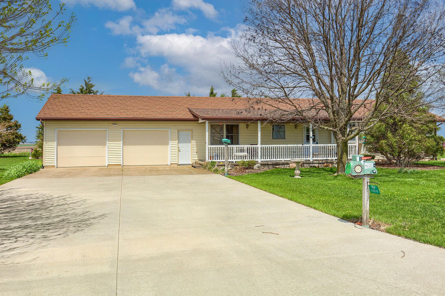 904 County Road 3200 N, Dewey, IL 61840 | Zillow