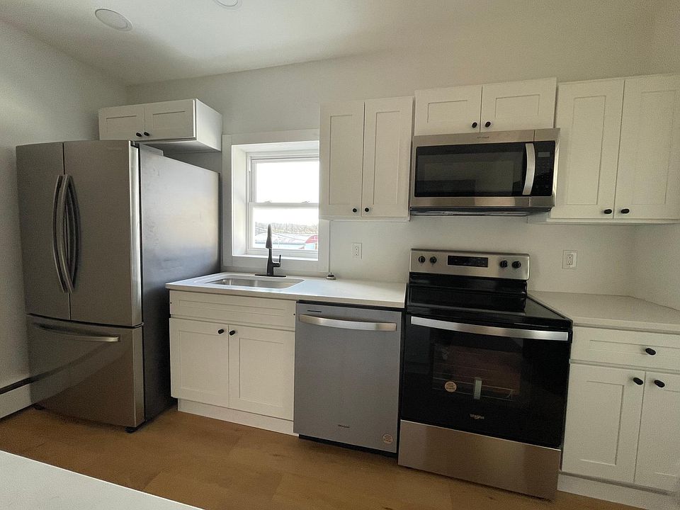 400 N Main St #4, Bernville, PA 19506 | Zillow