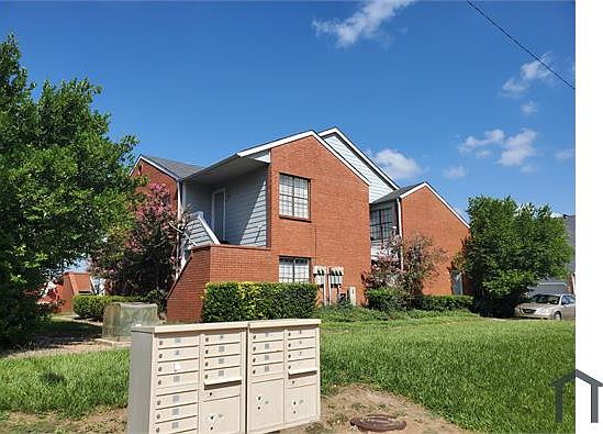 7975 Streamside Dr #2C, Houston, TX 77088 | Zillow