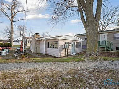 10119 W Locust Point Rd, Oak Harbor, OH 43449 | Zillow