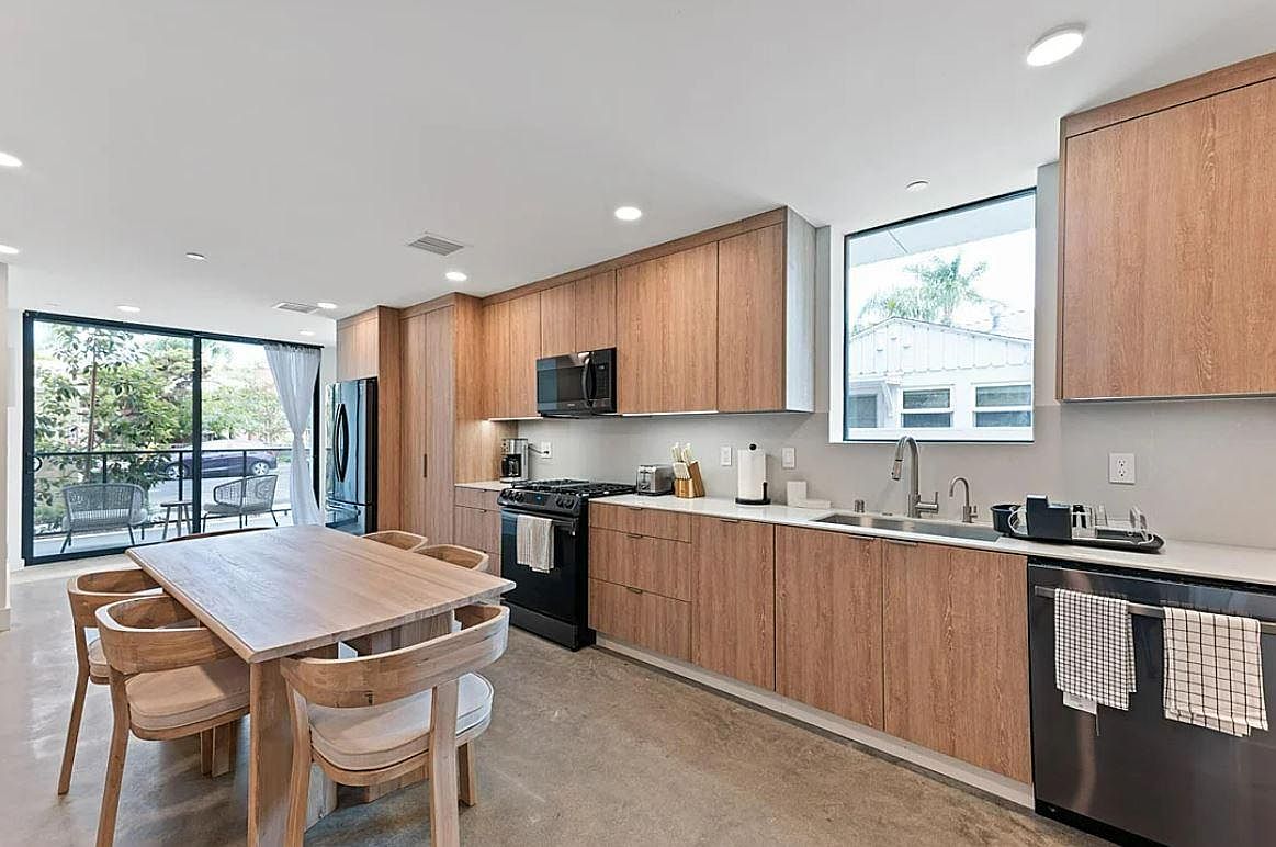 12602 Matteson Ave #102-1, Los Angeles, CA 90066 | Zillow