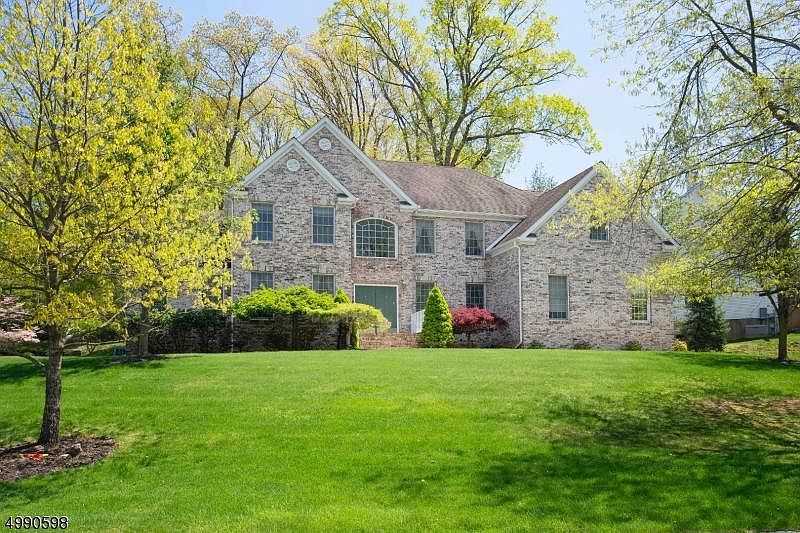 5 Ridge Rd, Green Brook, NJ 08812 | Zillow