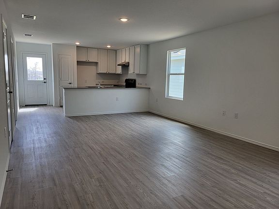 13234 Dutra Rd, San Antonio, TX 78221 | Zillow