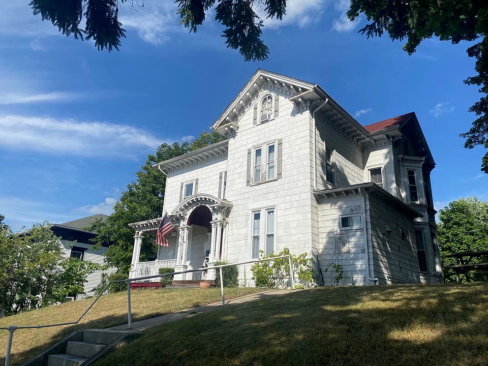 16 Laurel Hill Ave #5, Norwich, CT 06360 | Zillow