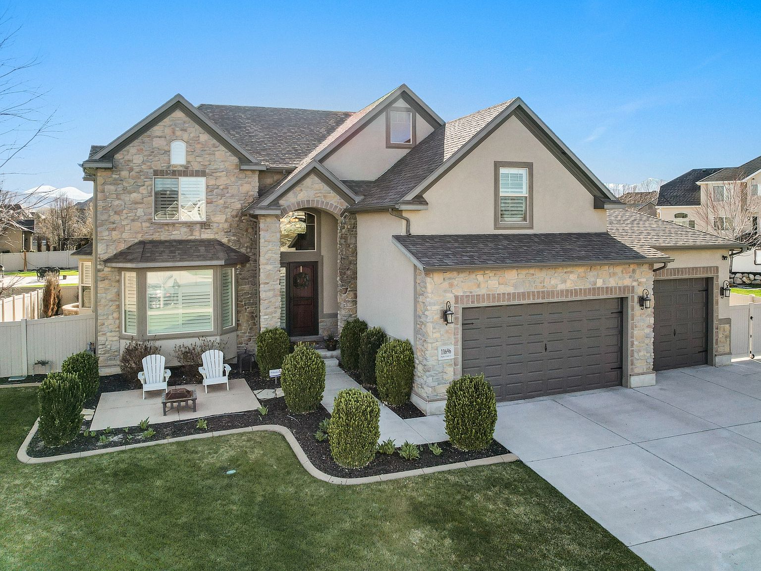 11696 S Poplar Creek Ct W, South Jordan, UT 84095 | MLS #1990131 | Zillow