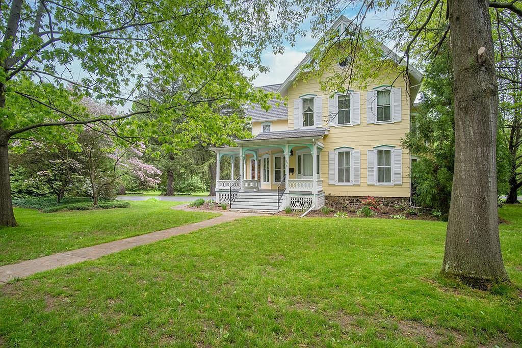 711 S Main St, Athens, PA 18810 | Zillow