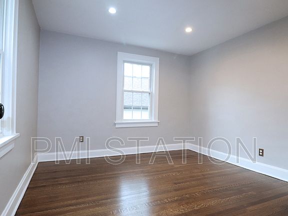 4943 State Line Rd, Kansas City, MO 64112 | Zillow