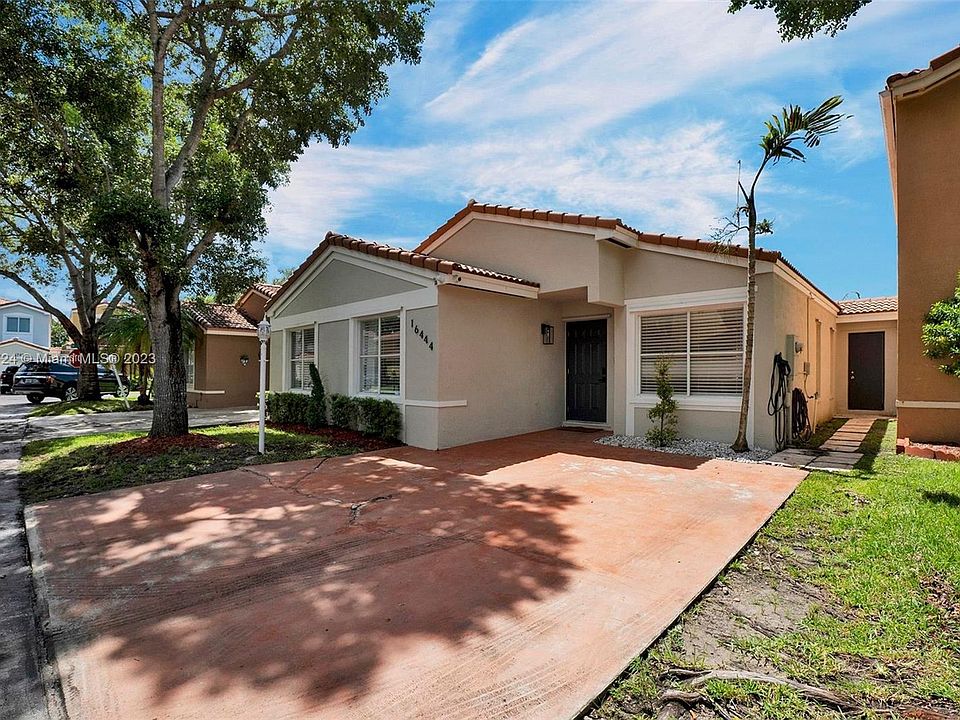 16444 SW 97th Ter, Miami, FL 33196 | Zillow