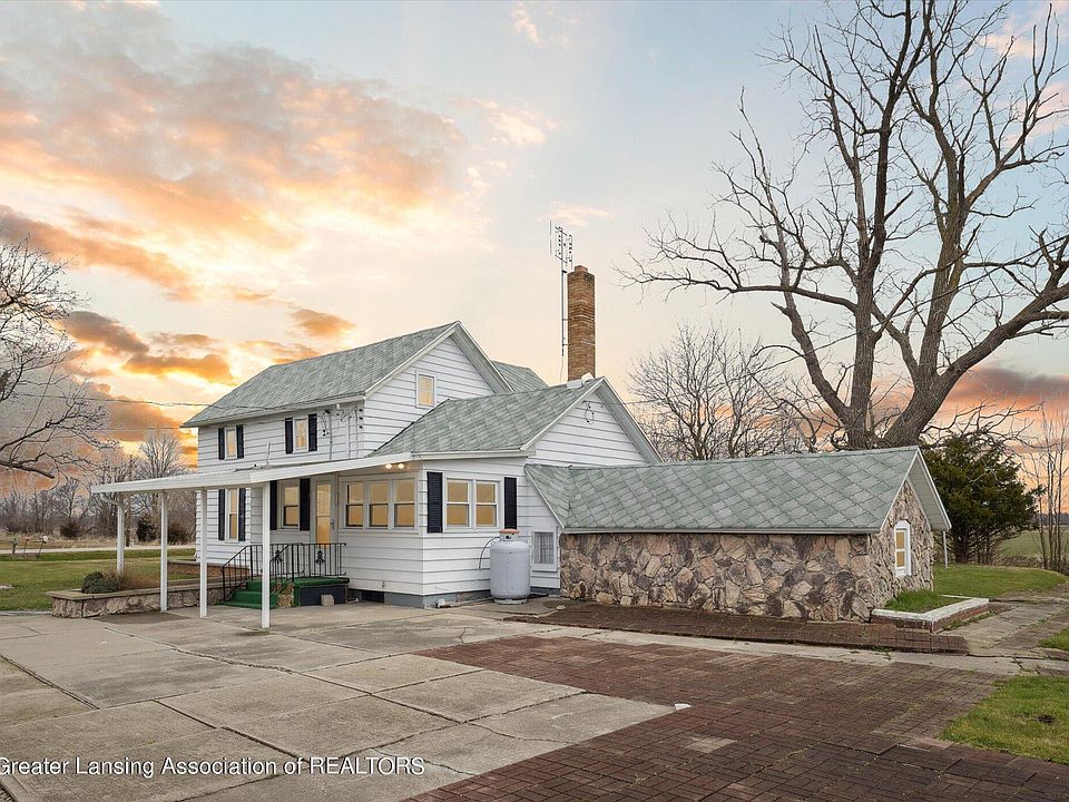 1701 W Wilkinson Rd, Owosso, MI 48867 | Zillow