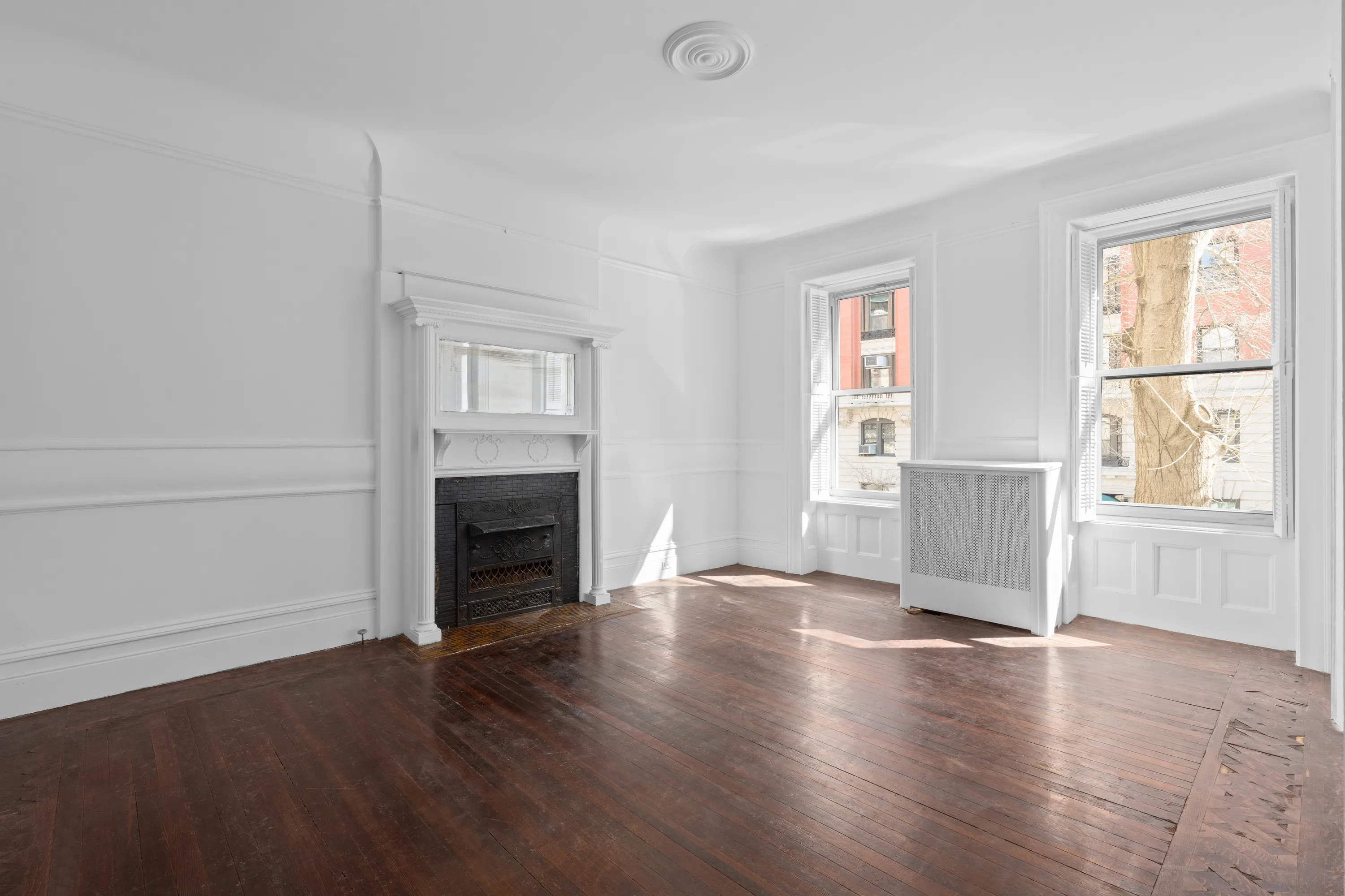 27 East 95th Street #2E in Carnegie Hill, Manhattan | StreetEasy