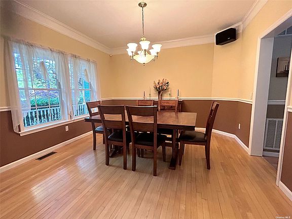 23 Hickory Bend, Speonk, NY 11972 | MLS #3503516 | Zillow