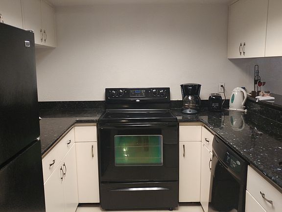 3131 Sw Fwy, Houston, TX 77007 | Zillow