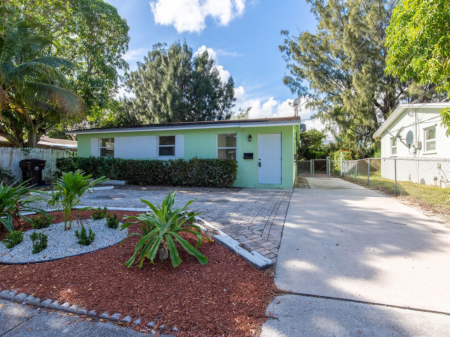 4907 Pinewood Avenue, West Palm Beach, FL 33407 | Zillow