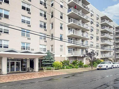 522 Shore Rd Long Beach NY | Zillow