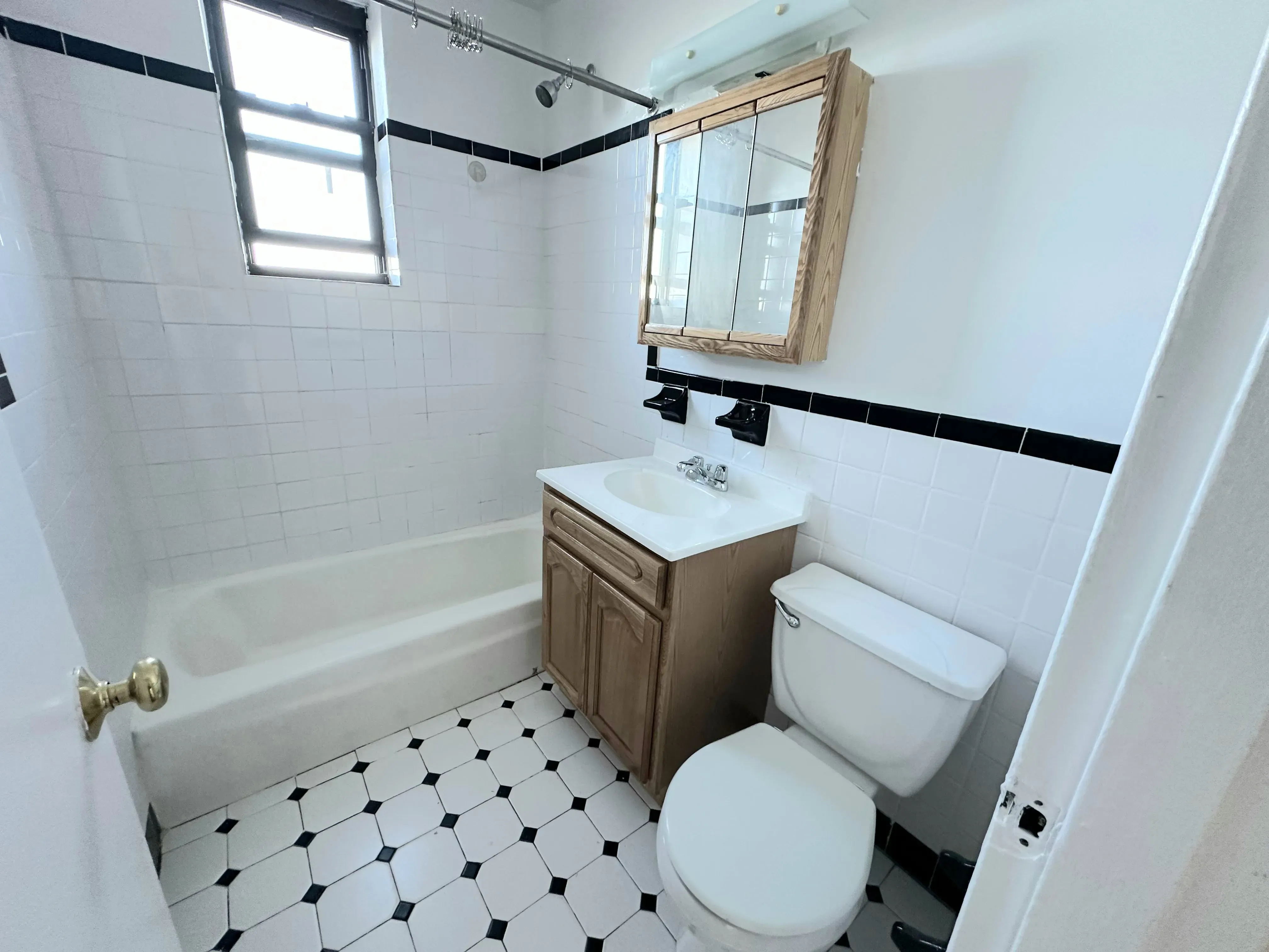 3255 Randall Avenue #4I in Throgs Neck, Bronx | StreetEasy
