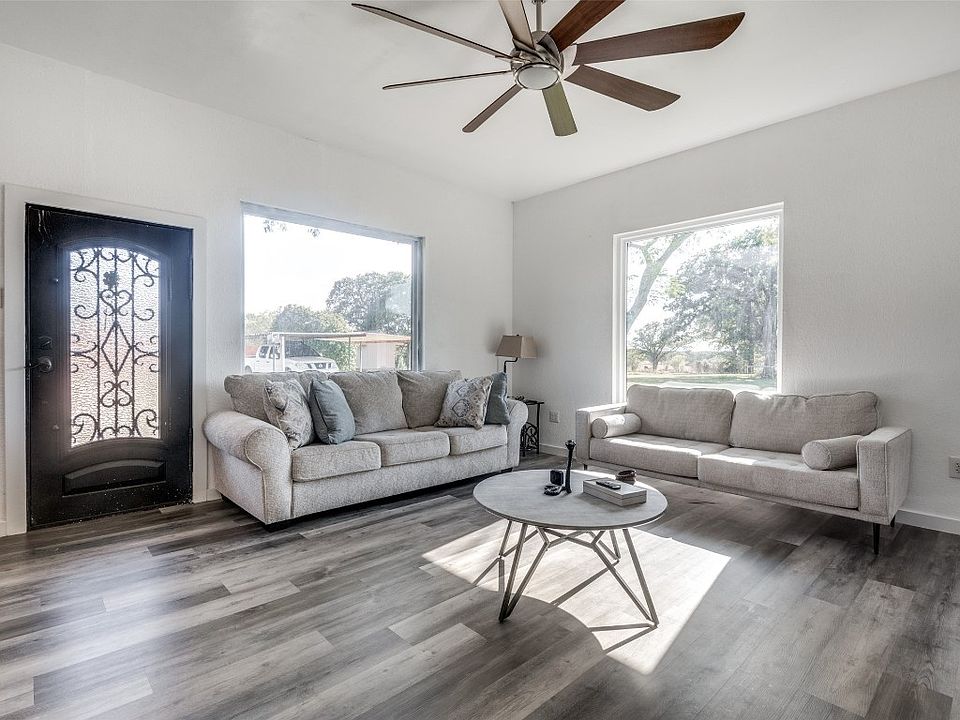 1262 County Road 4360, Jeffersontown, TX 76234 | Zillow