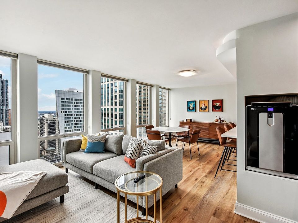 111 E Chestnut St Chicago IL | Zillow