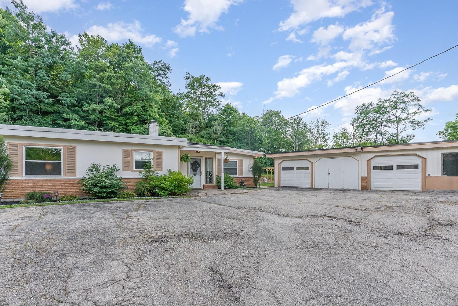 6629 Taylor Rd, Cincinnati, OH 45248 | Zillow