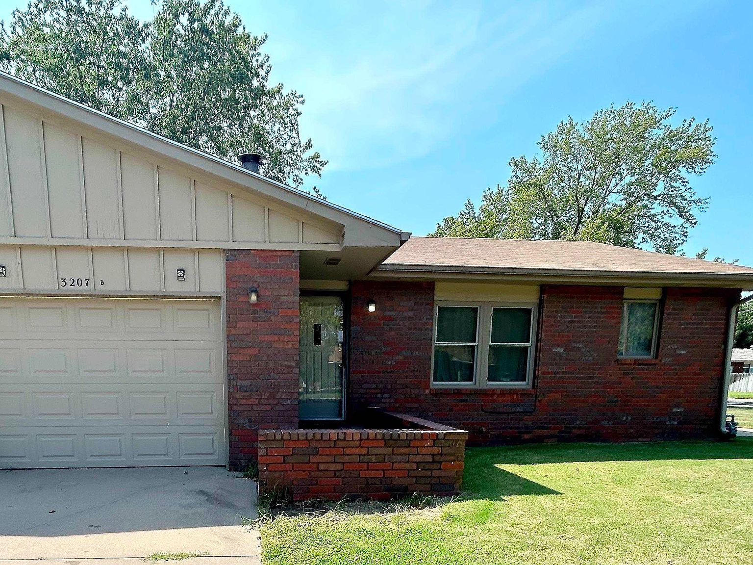 3207 N Severance St, Hutchinson, KS 67502 | MLS #52597 | Zillow