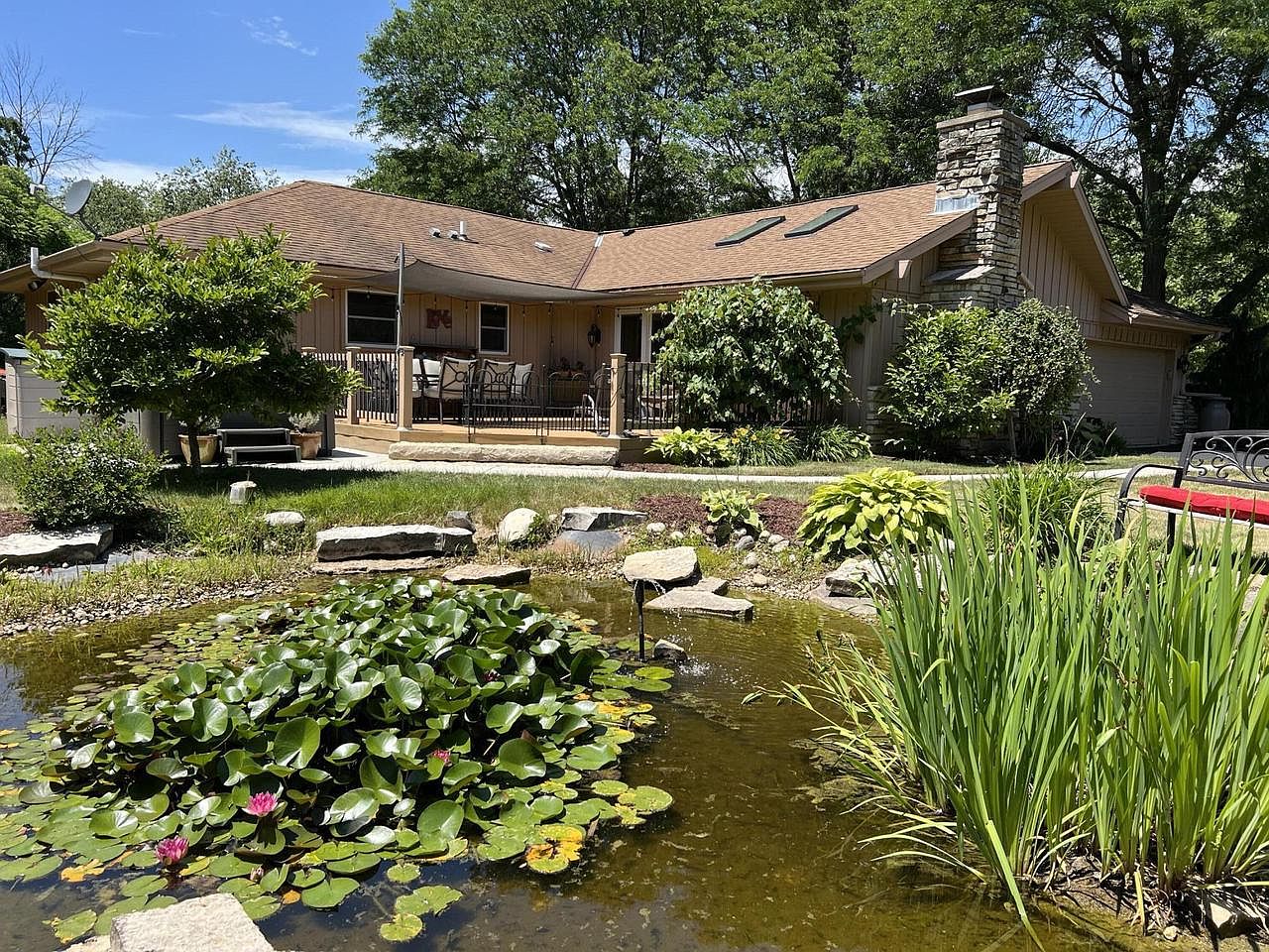 S12W31813 Gray Fox Run, Delafield, WI 53018 | Zillow