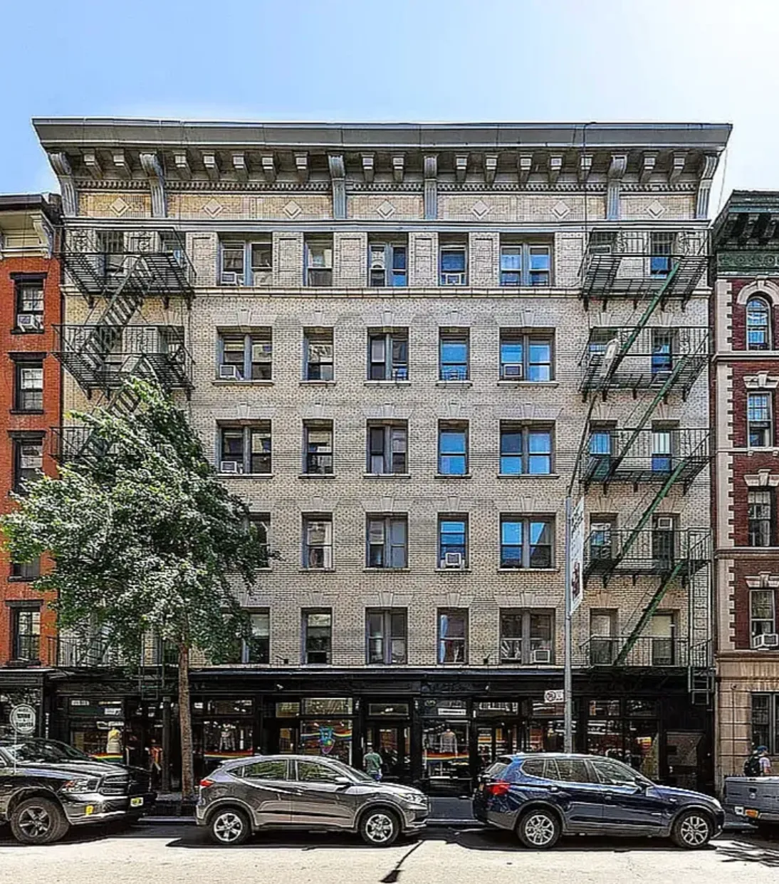 102 Christopher Street #5R in West Village, Manhattan | StreetEasy