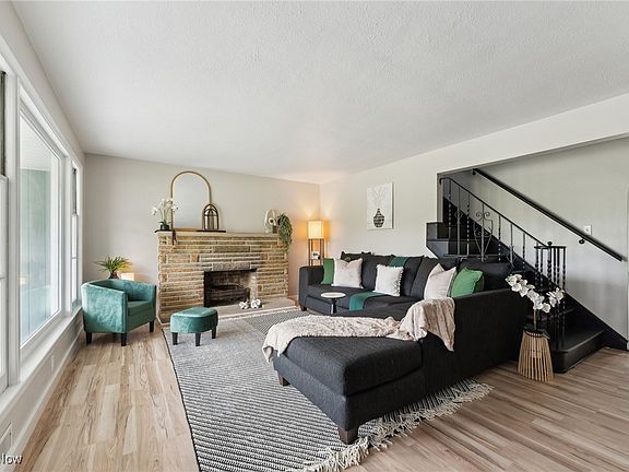 13225 Bagley Rd, Cleveland, OH 44130 | Zillow