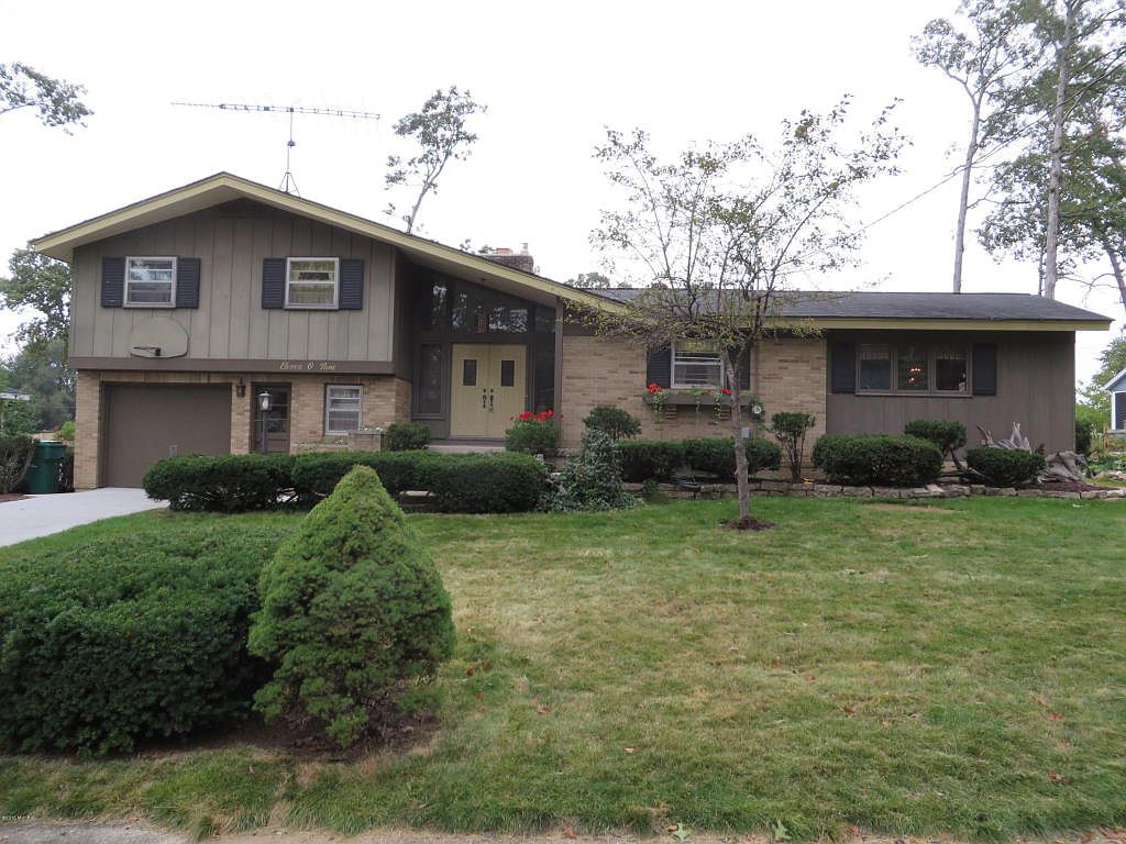 1109 48th St SE, Kentwood, MI 49508 | Zillow