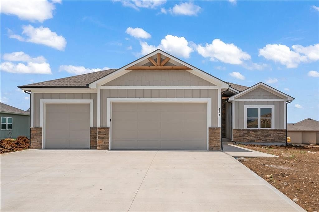 1600 Marvin Ct, Harrisonville, MO 64701 | Zillow