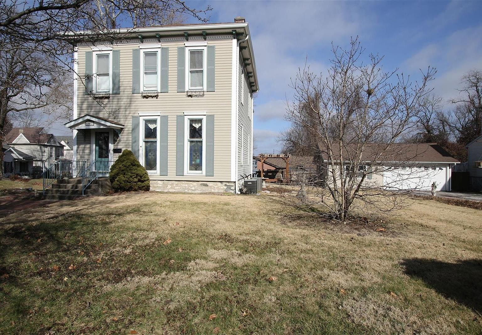 302 E 12th St, Alton, IL 62002 | Zillow