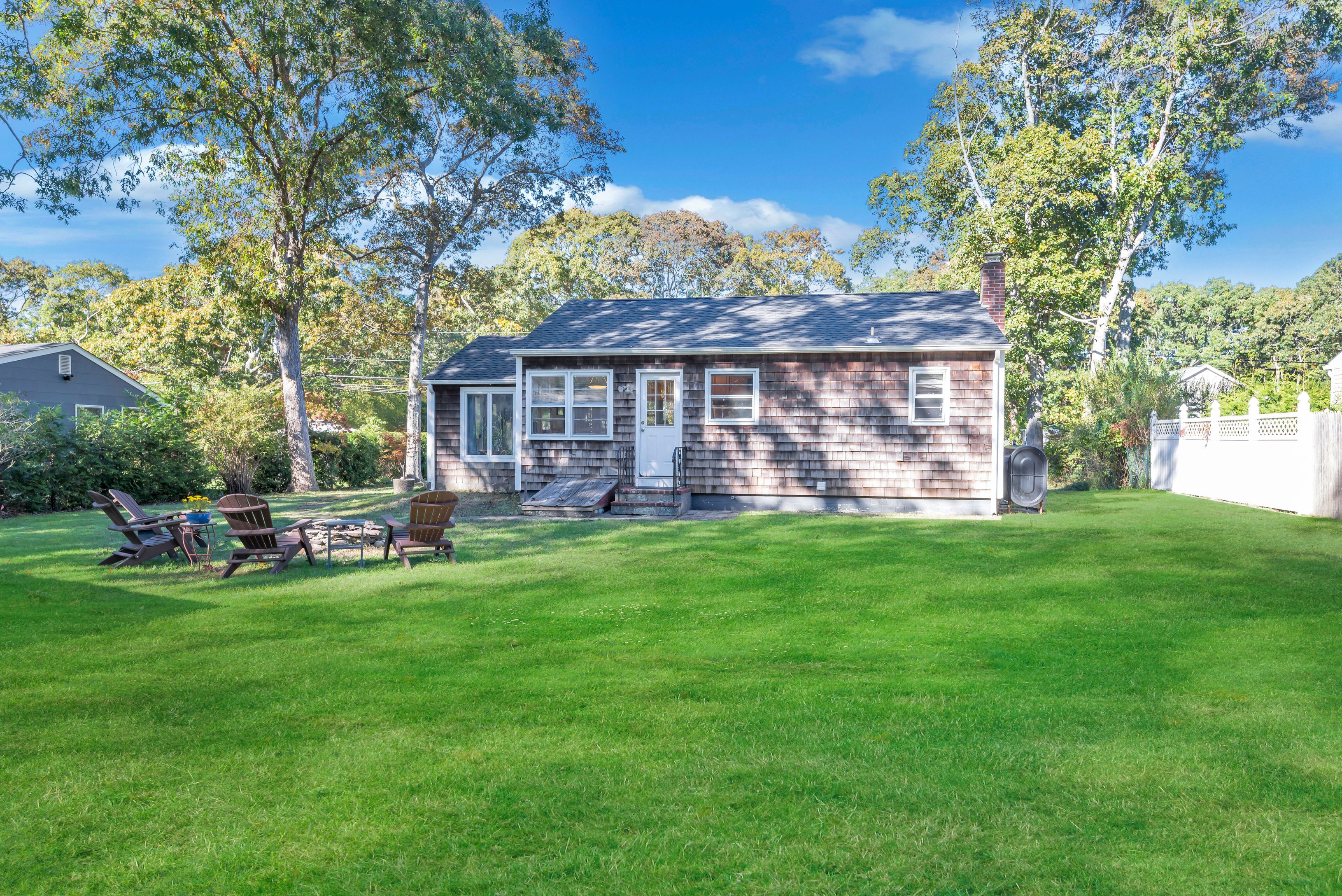 44 Kyle Rd, Hampton Bays, NY 11946 | Out East