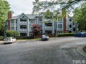 911 Washington St Raleigh, NC, 27605 - Apartments for Rent | Zillow