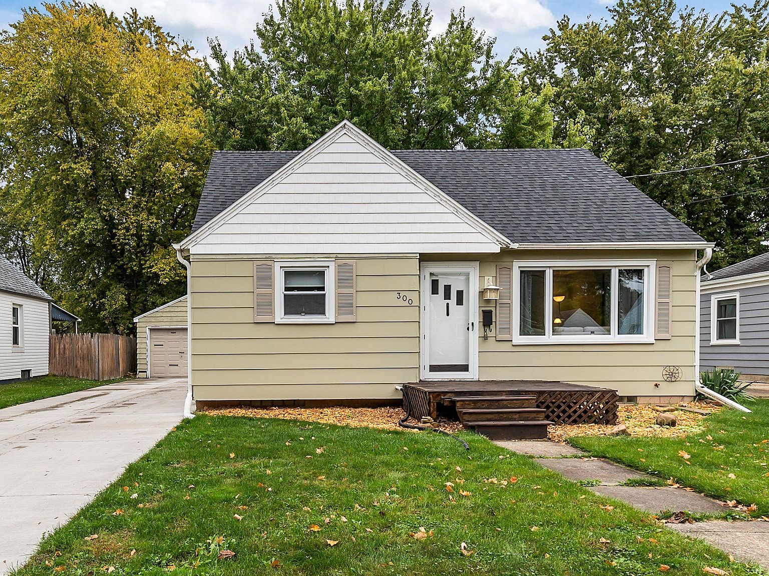 300 S Lee St, Appleton, WI 54915 | Zillow