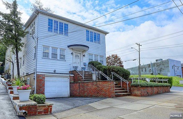 366 Ridge Rd Lyndhurst NJ | Zillow