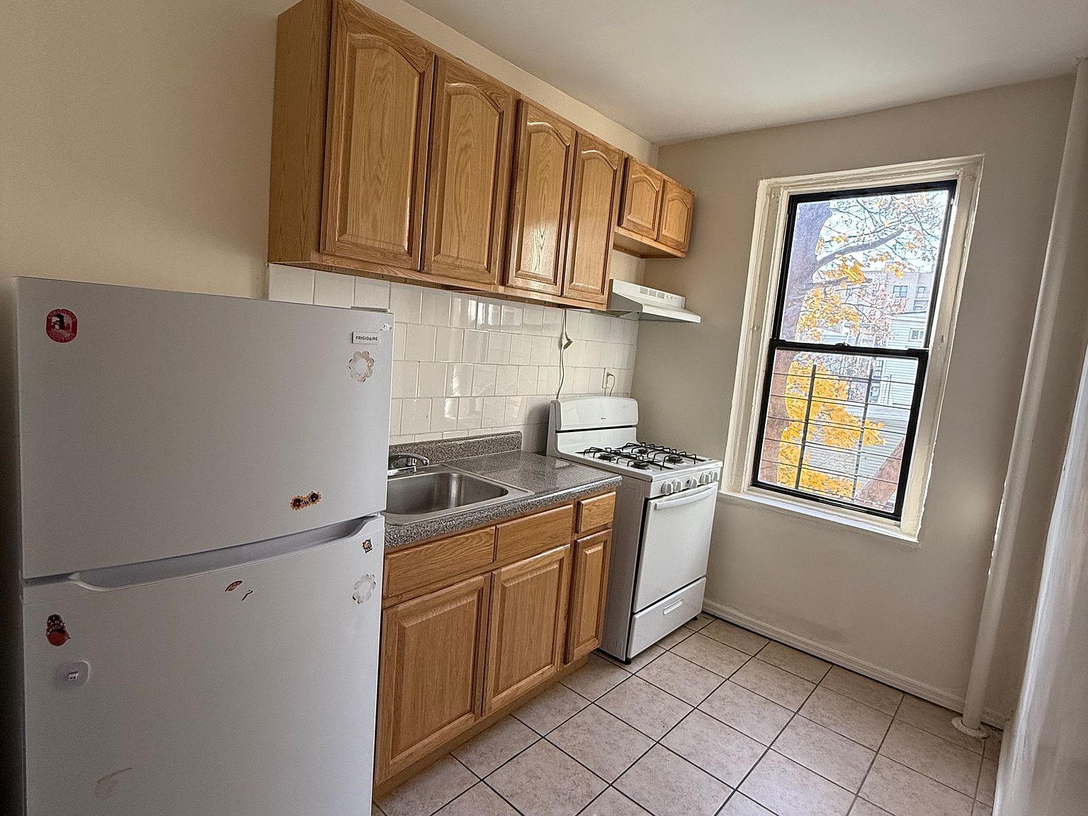 3264 Decatur Ave APT 2D, Bronx, NY 10467 | Zillow