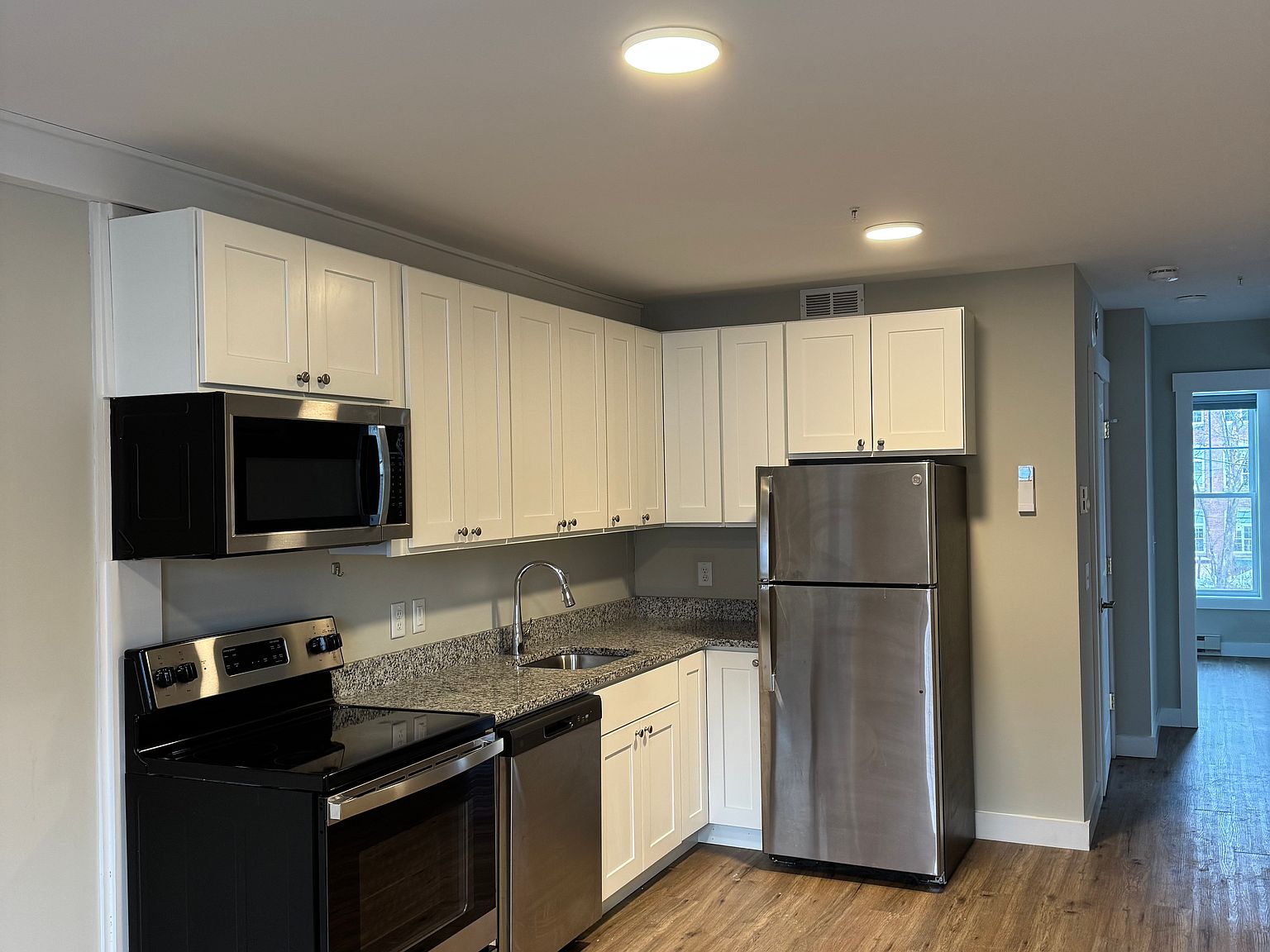 1 Mechanic St #12, Lebanon, NH 03766 | Zillow