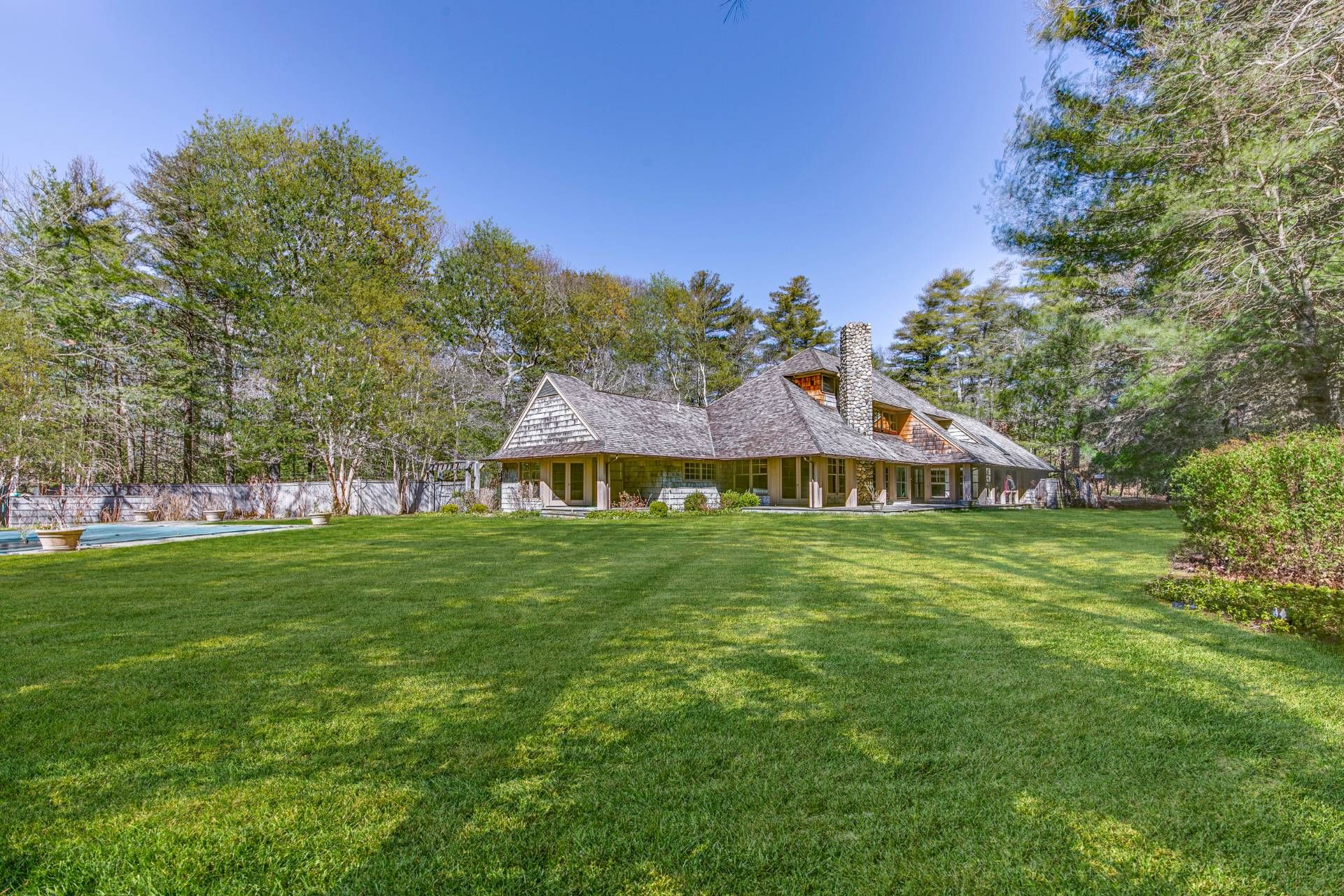 211 Swamp Rd, East Hampton, NY 11937 | Out East