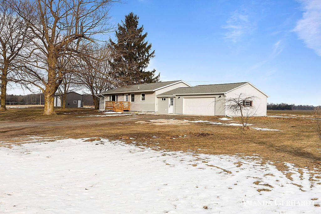2841-16 Mile Rd NE, Cedar Springs, MI 49319 | Zillow