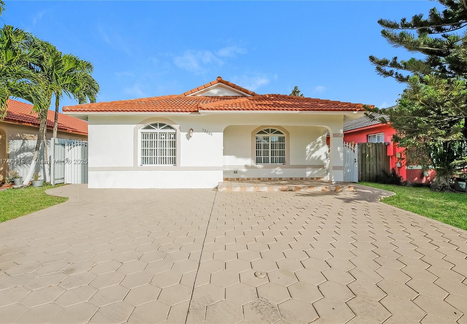 12685 NW 99th Pl, Hialeah Gardens, FL 33018 | Zillow