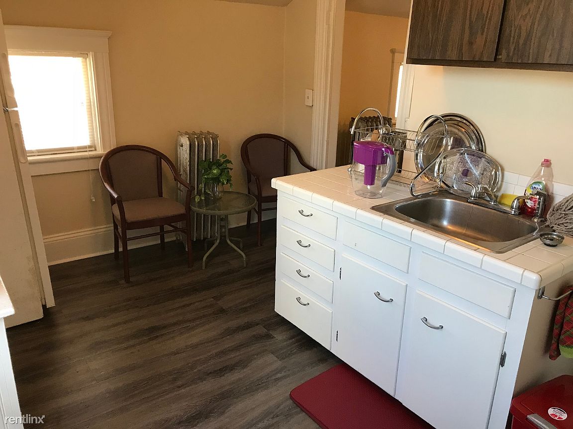 300 Steward Ave #3, Jackson, MI 49201 | Zillow