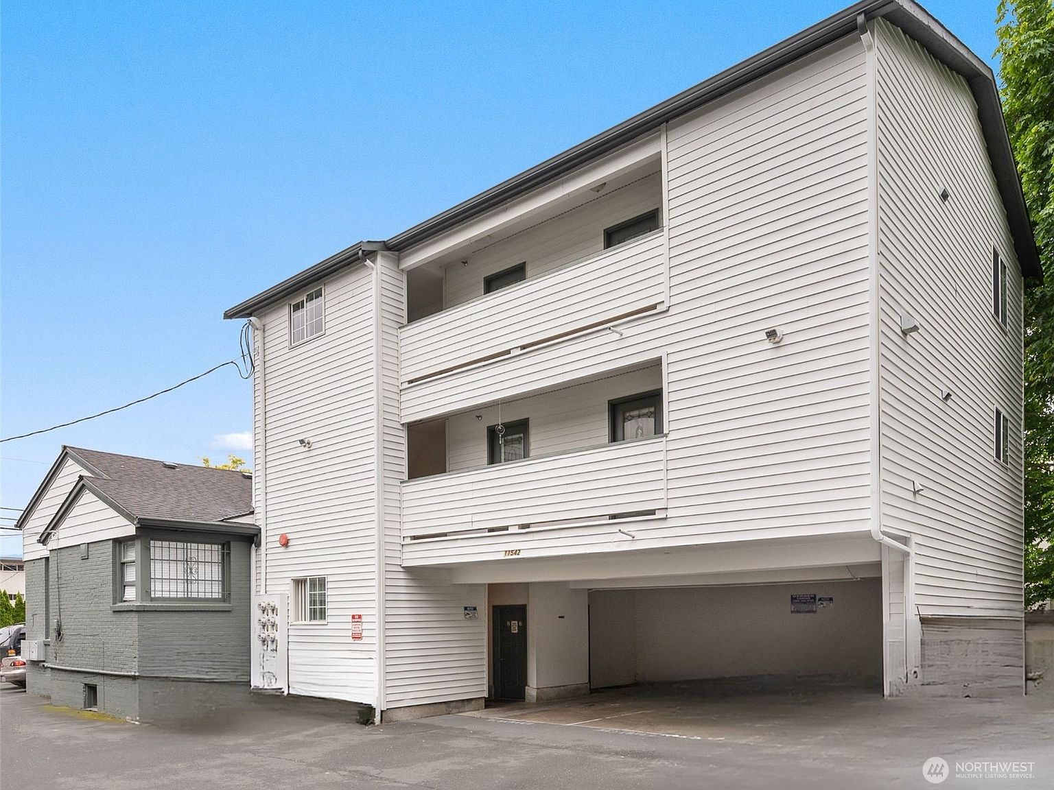 11544 Greenwood Avenue N, Seattle, WA 98133 | Zillow