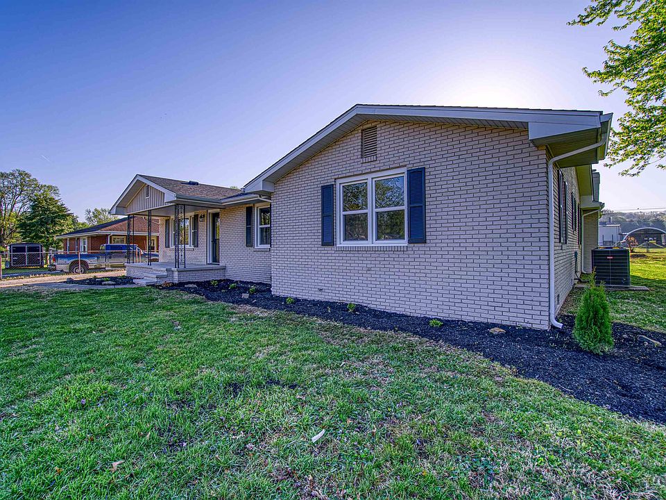 2926 Marlow Ct, Henderson, KY 42420 | Zillow