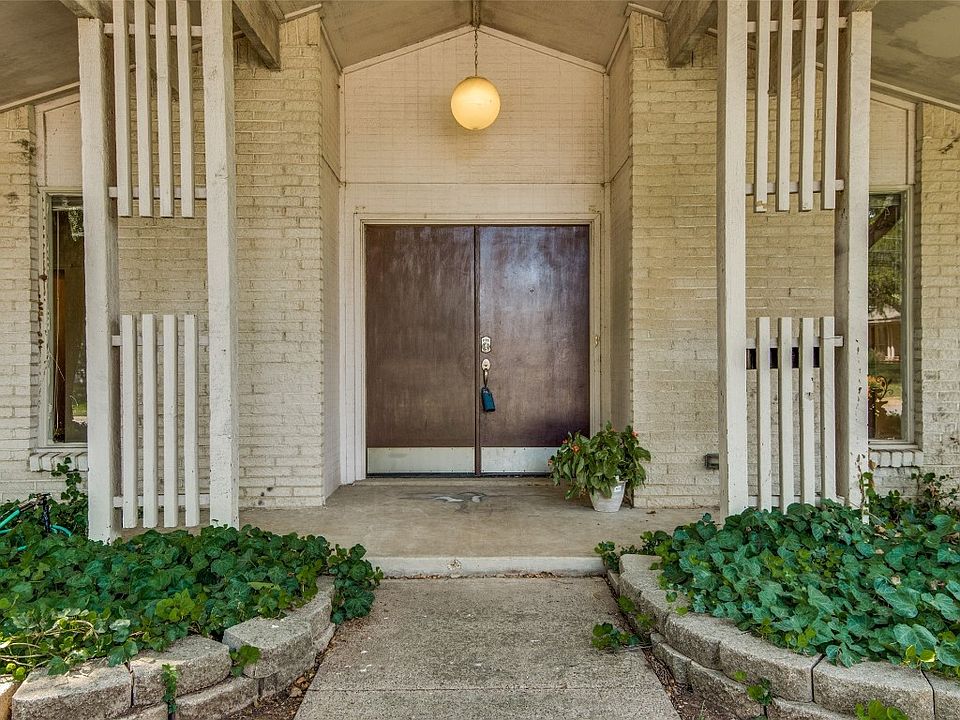 12017 Cox Ln, Dallas, TX 75244 | Zillow