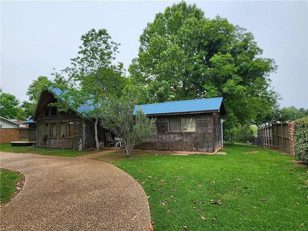 262 Riverview Dr, Natchez, LA 71456 | Zillow