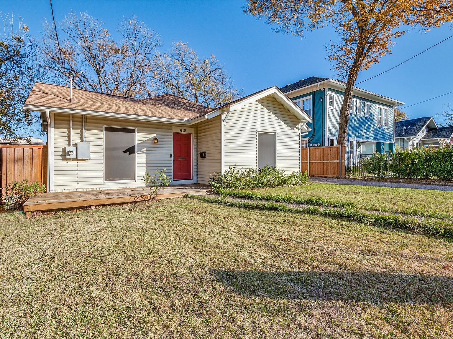 818 Elsbeth St, Dallas, TX 75208 | Zillow