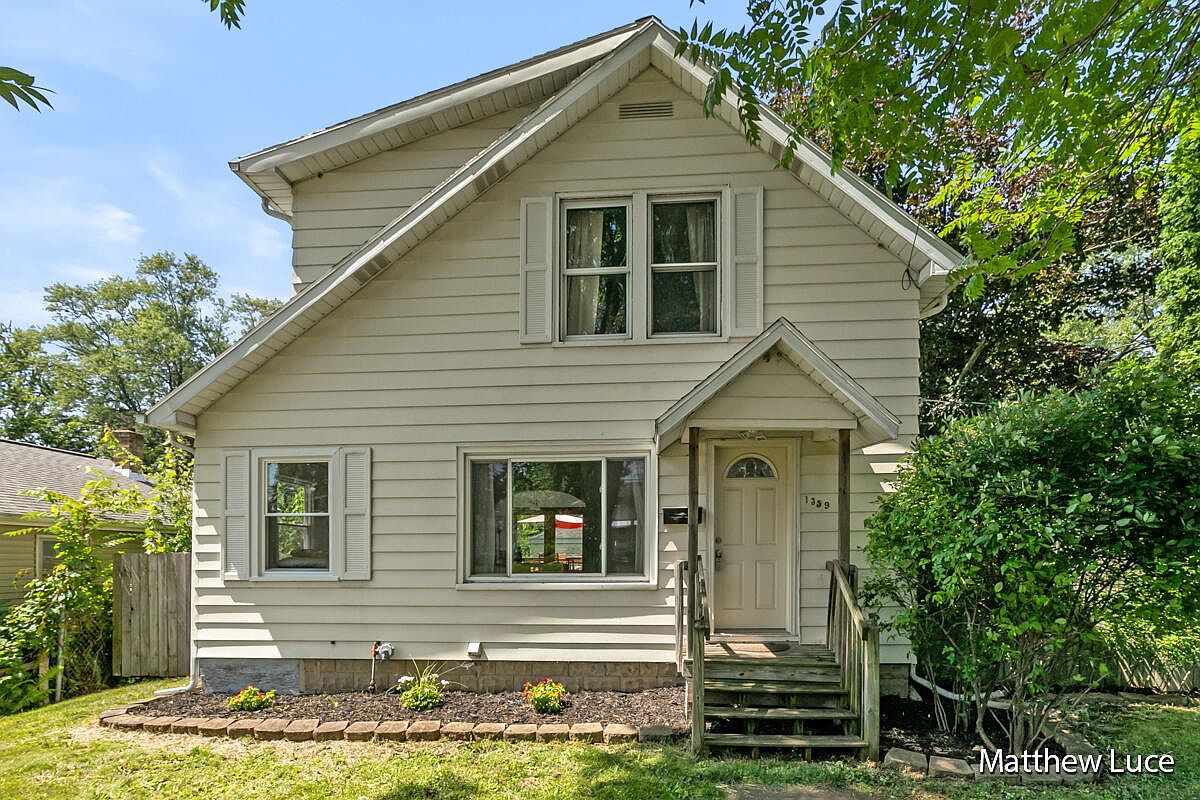 1359 Edith Ave NE, Grand Rapids, MI 49505 | Zillow