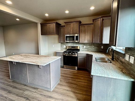 2762 N Neptune St, Post Falls, ID 83854 | Zillow