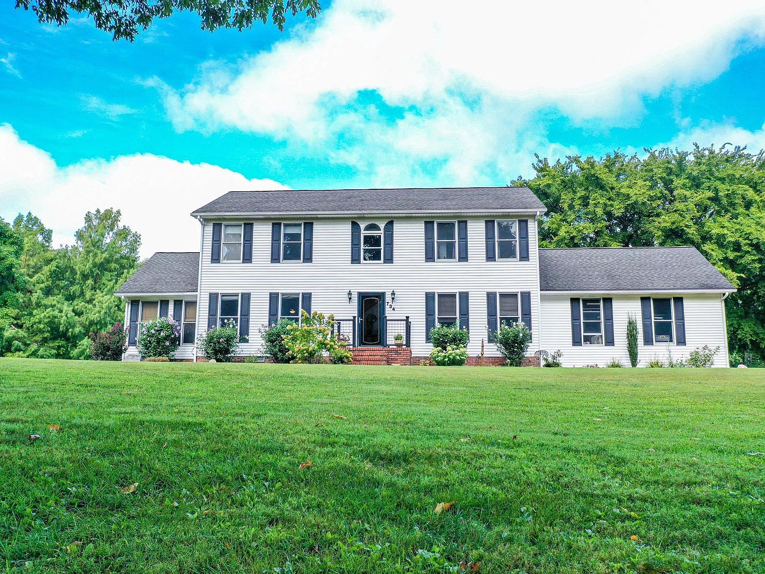 734 Dry Bridge Rd, Smithland, KY 42081 | Zillow