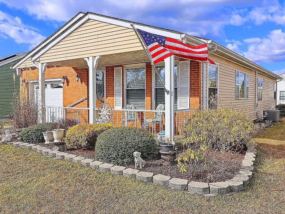 32 Prince Charles Dr, Toms River, NJ 08757 | Zillow 32 Prince Charles Dr, Toms River, NJ 08757 | Zillow