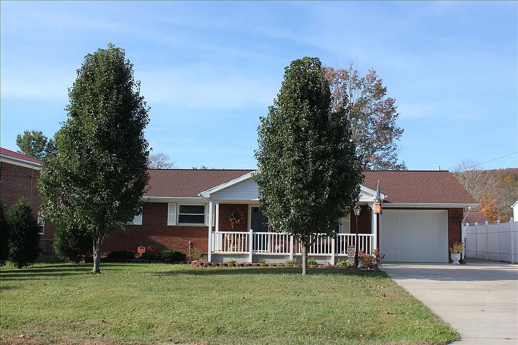 242 Eleanor Cir, Eleanor, WV 25070 | Zillow