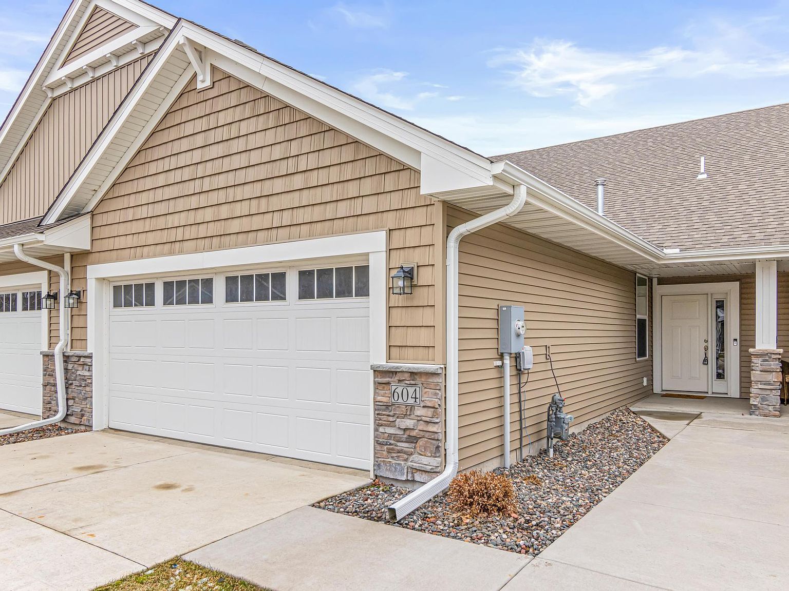 604 Liberty Way, Vadnais Heights, MN 55127 | Zillow